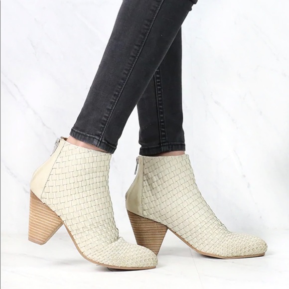 Sbicca | Shoes | Sibbca White Woven Bootie | Poshmark